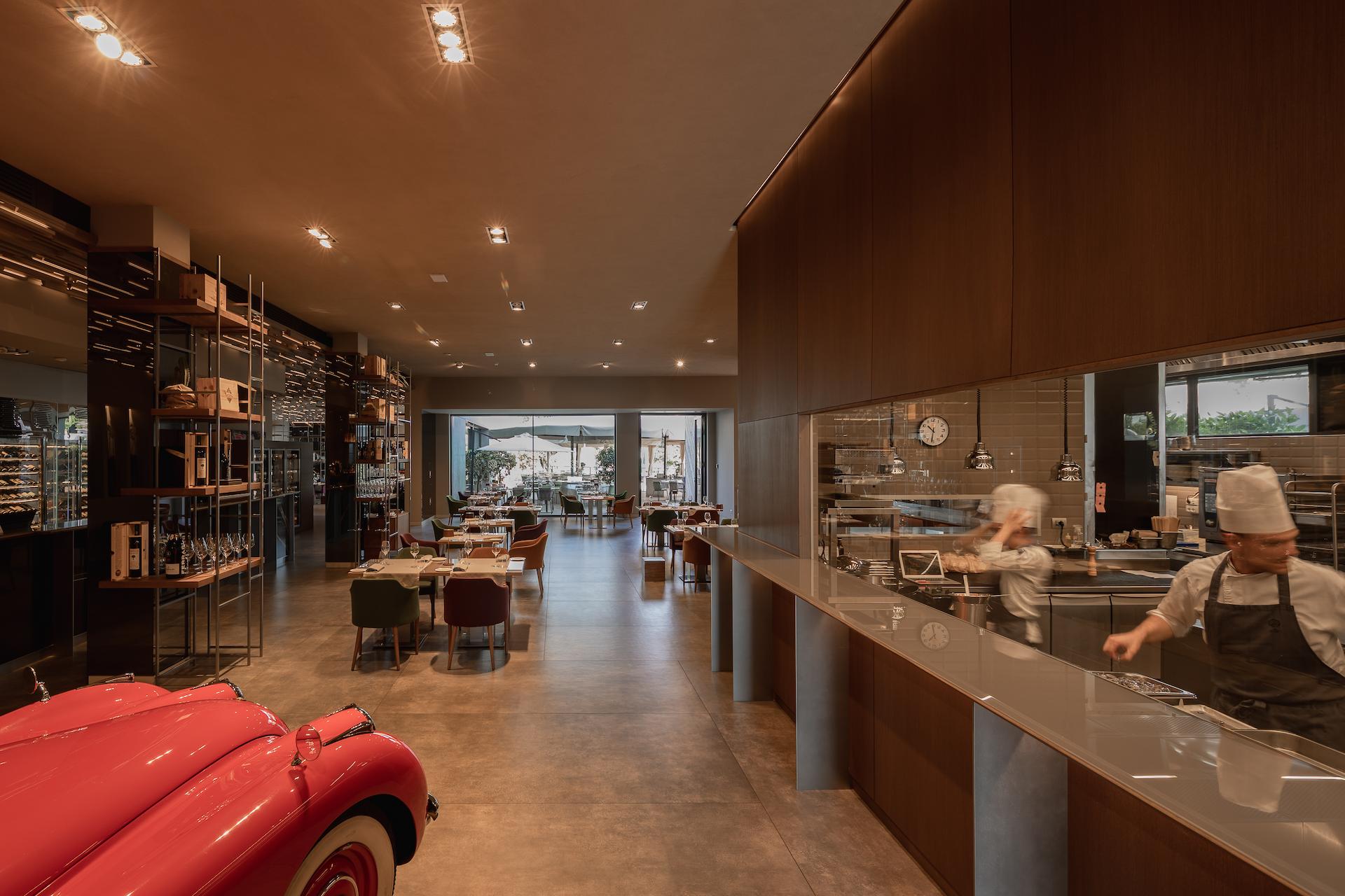 Olio, elegante ristorante con cocktail bar